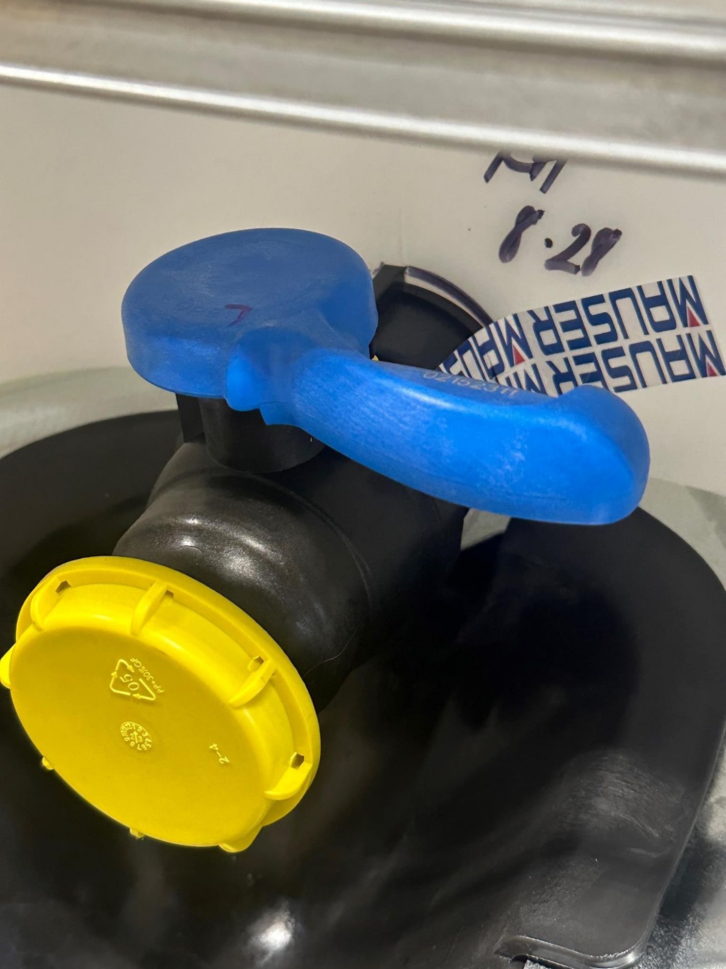 Agrico Plastiques | Réservoir en Cage IBC | Tote 1000 Litres 275 ...